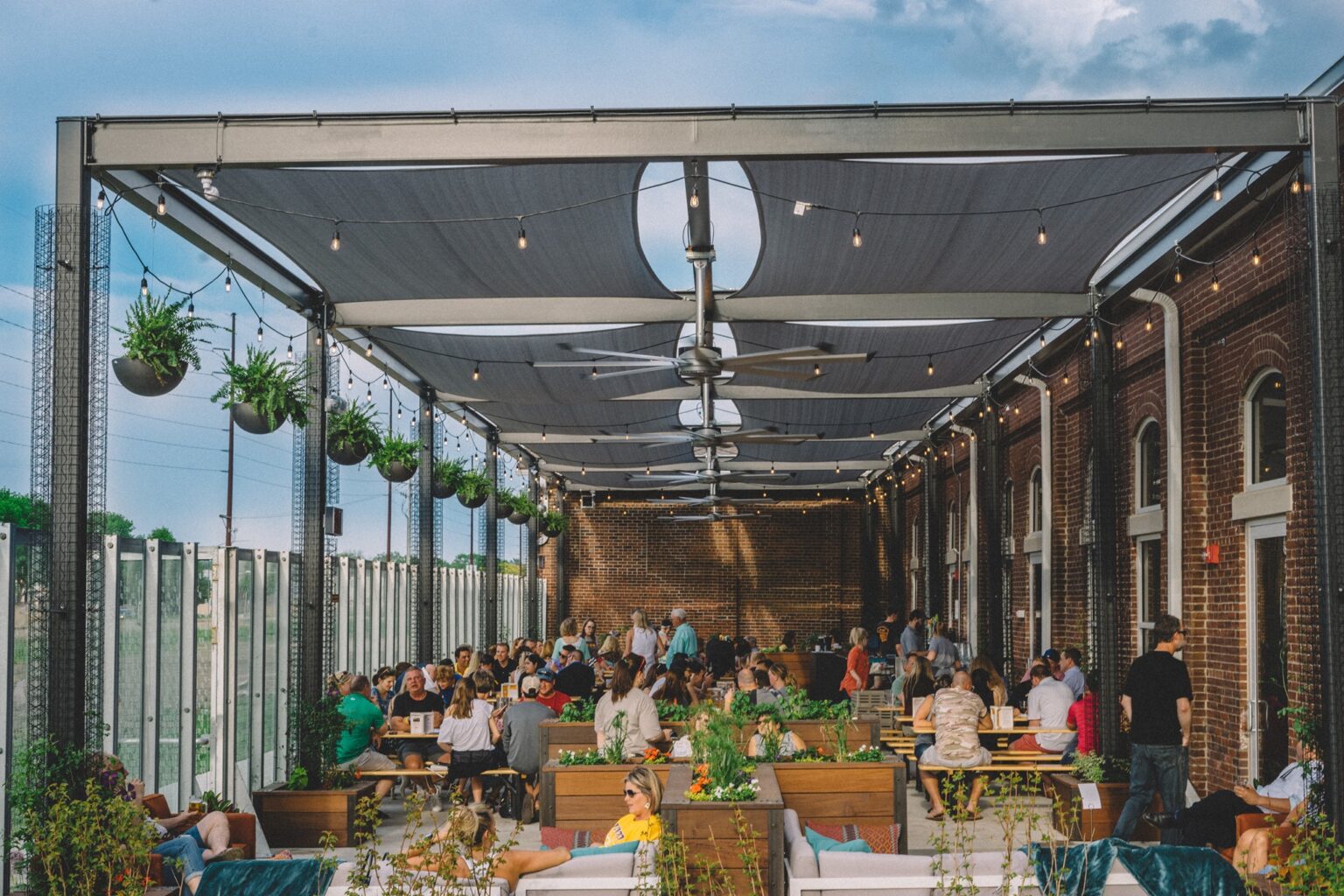 Guide to Our Favorite Patios in Des Moines - Des Moines Girl