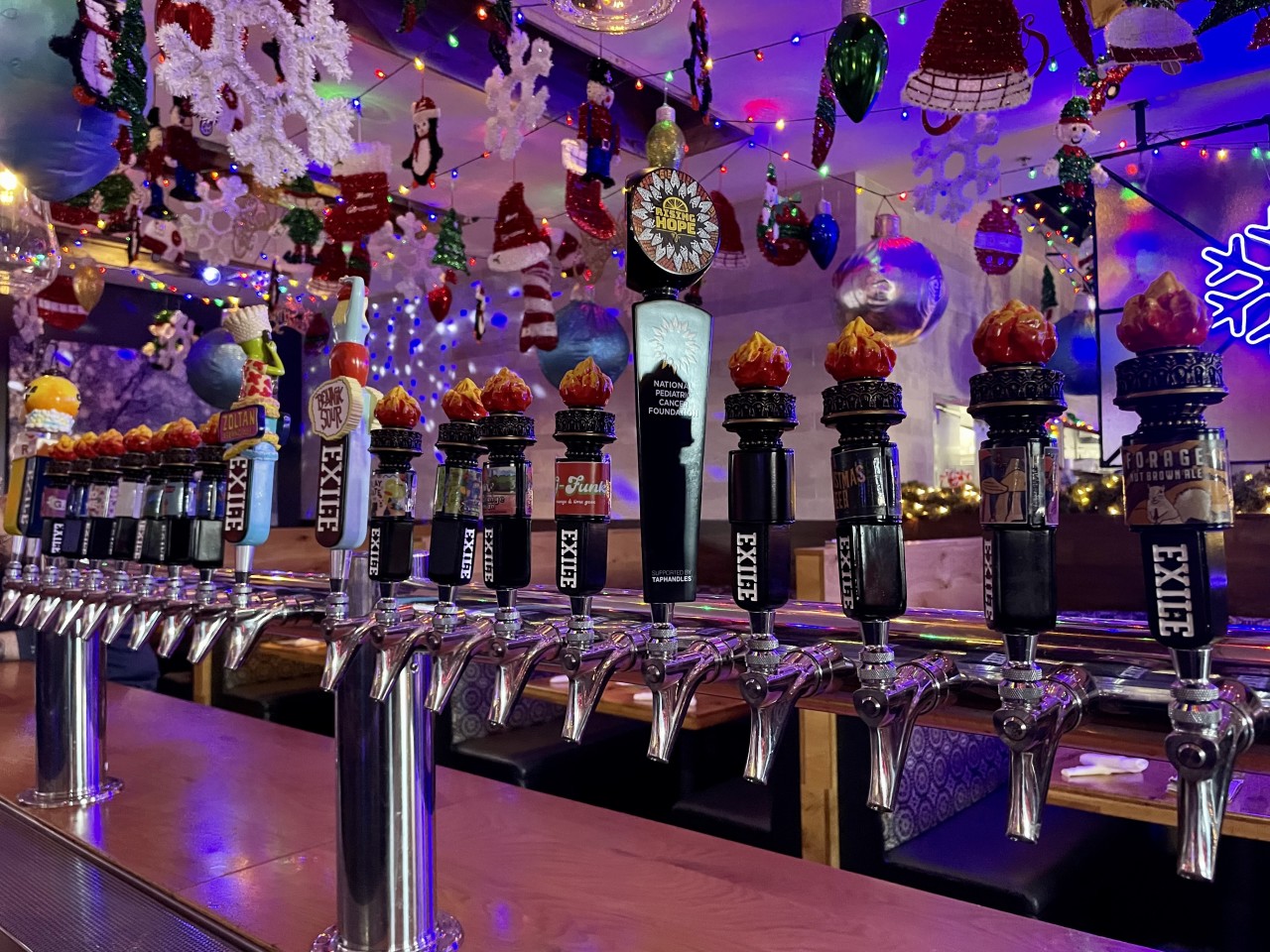 Our Guide to 2025 Des Moines Holiday Pop-Ups- Des Moines Girl